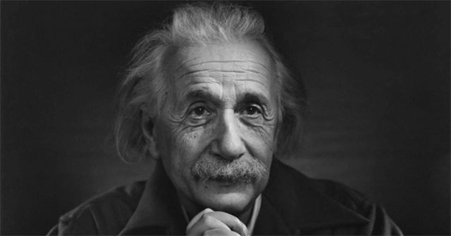 Sốc khi bộ não bị đánh cắp của nhà bác học Einstein nằm trong... lọ xốt ...